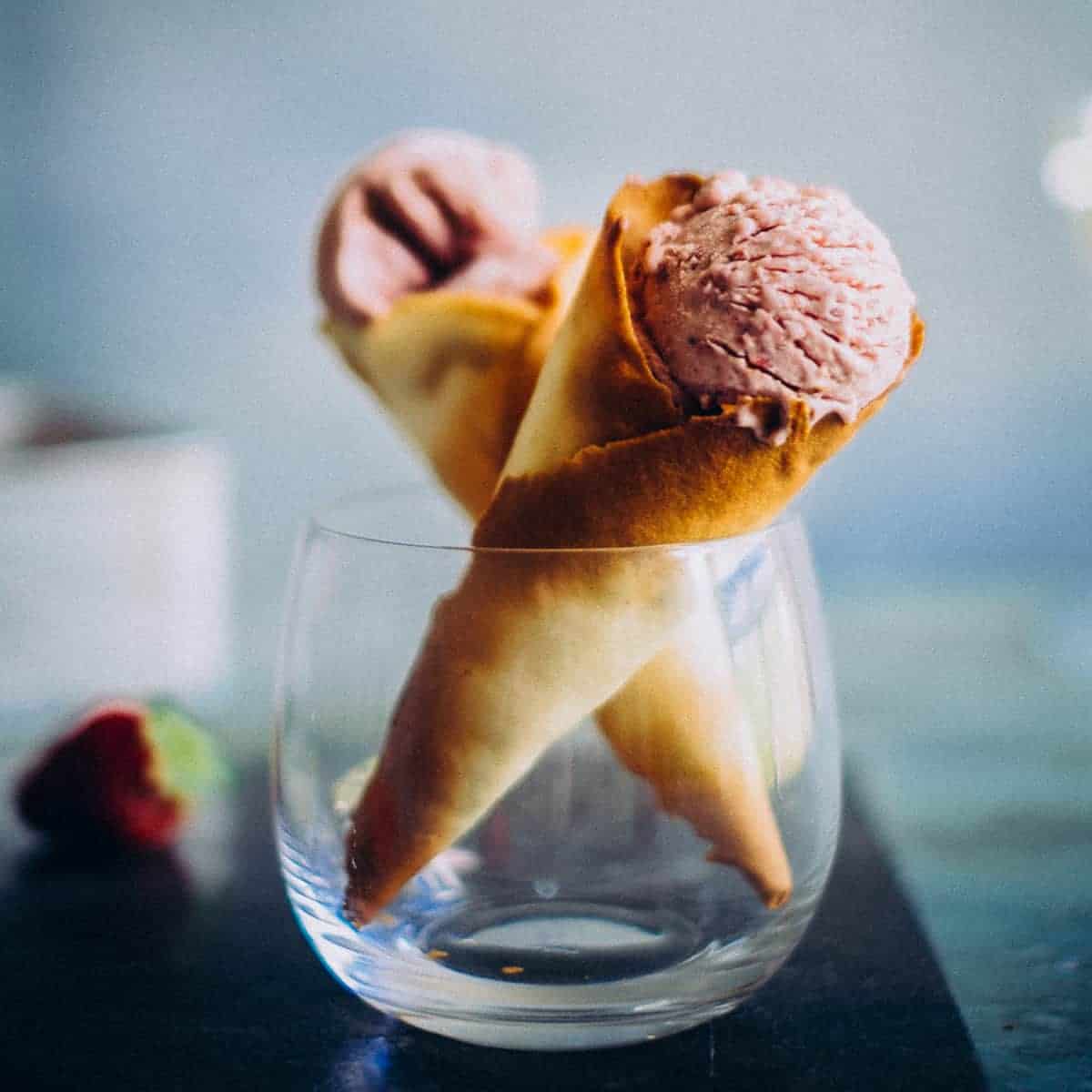 Roasted Strawberry Ice Cream - Souvlaki For The Soul