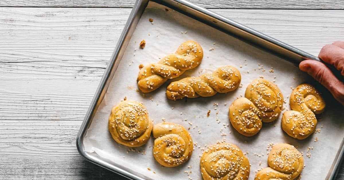 Koulourakia (Greek Easter Cookies) - Souvlaki For The Soul