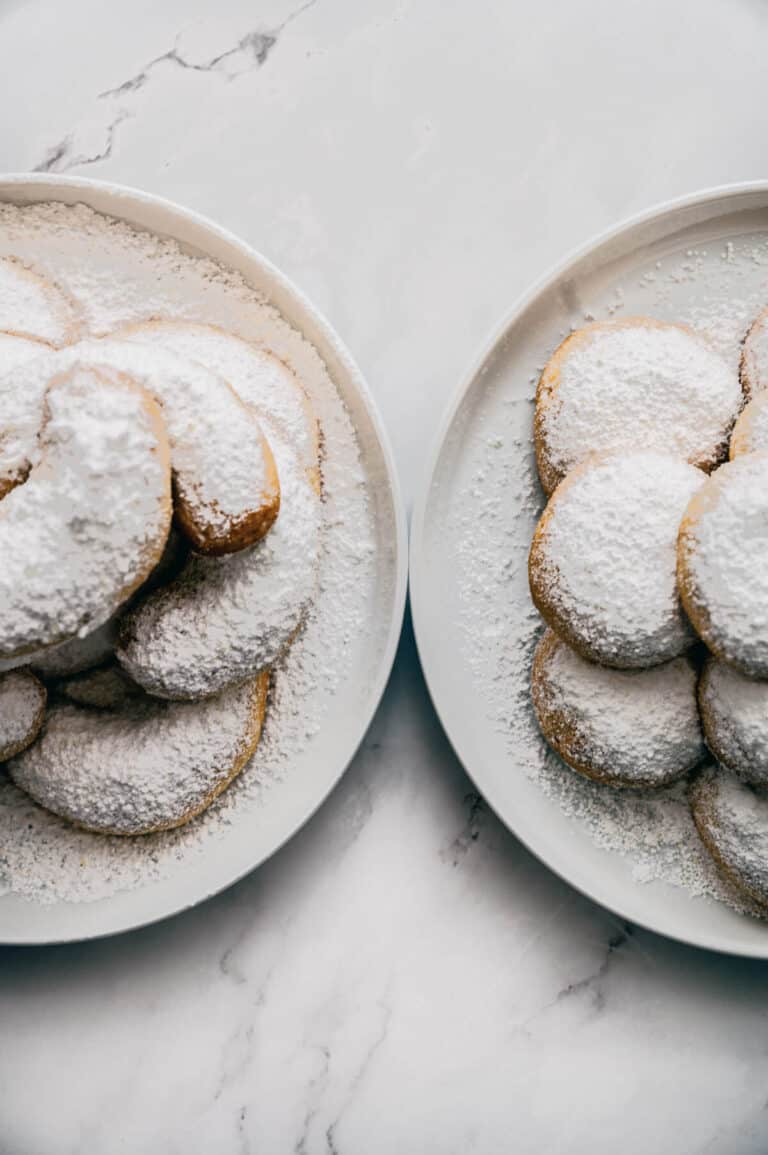 Kourabiedes - Greek Butter Cookies - Souvlaki For The Soul